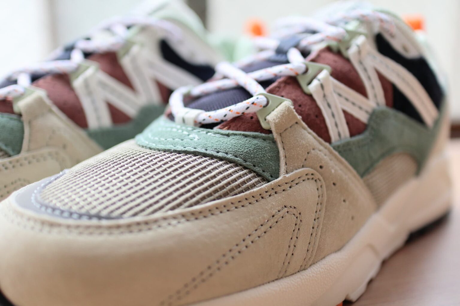 KARHU FUSION2.0を徹底レビュー！質感やサイズ感は？【おしゃれな配色の北欧ブランドスニーカー】